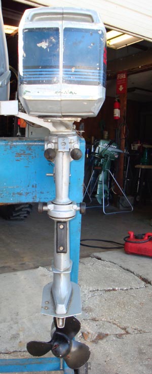 Used 2.5 hp Evinrude Outboard Boat Motor - Johnson 3 hp Outboards