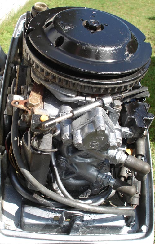 Evinrude Yachtwin 8 hp Outboard Sailboat Boat Motor