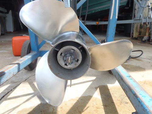 Used Suzuki 100 hp Outboard Boat Motor For Sale.